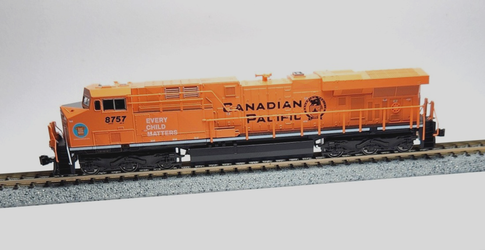Canadian Pacific GE ES44AC Diesel Locomotive Kato 176-8960 Cab #8757 N ...