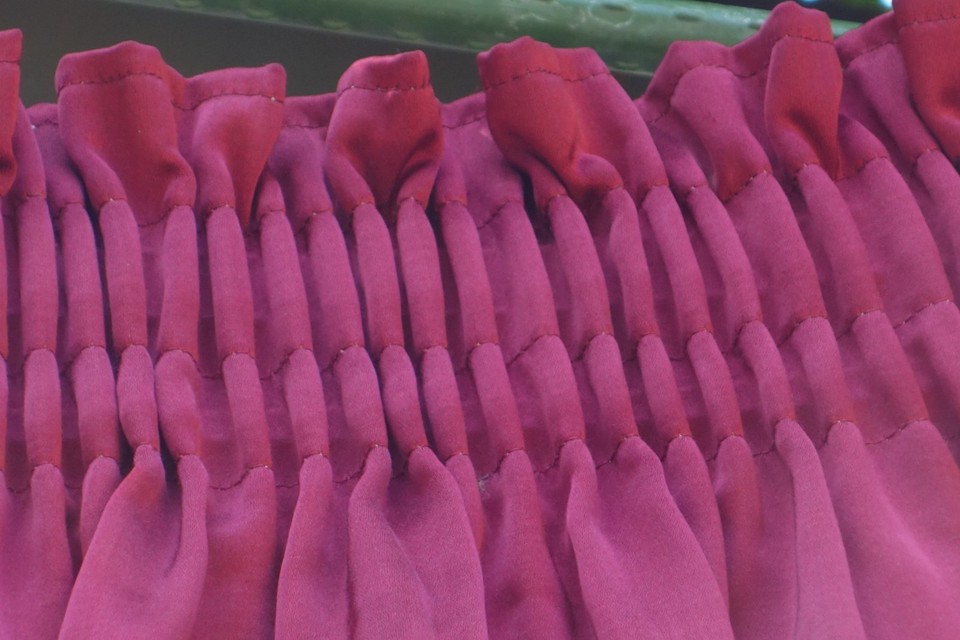 VINTAGE ~ RED SILK CURTAINS W/ GOLD BRAIDED GIMP TRIM DRAPES | eBay