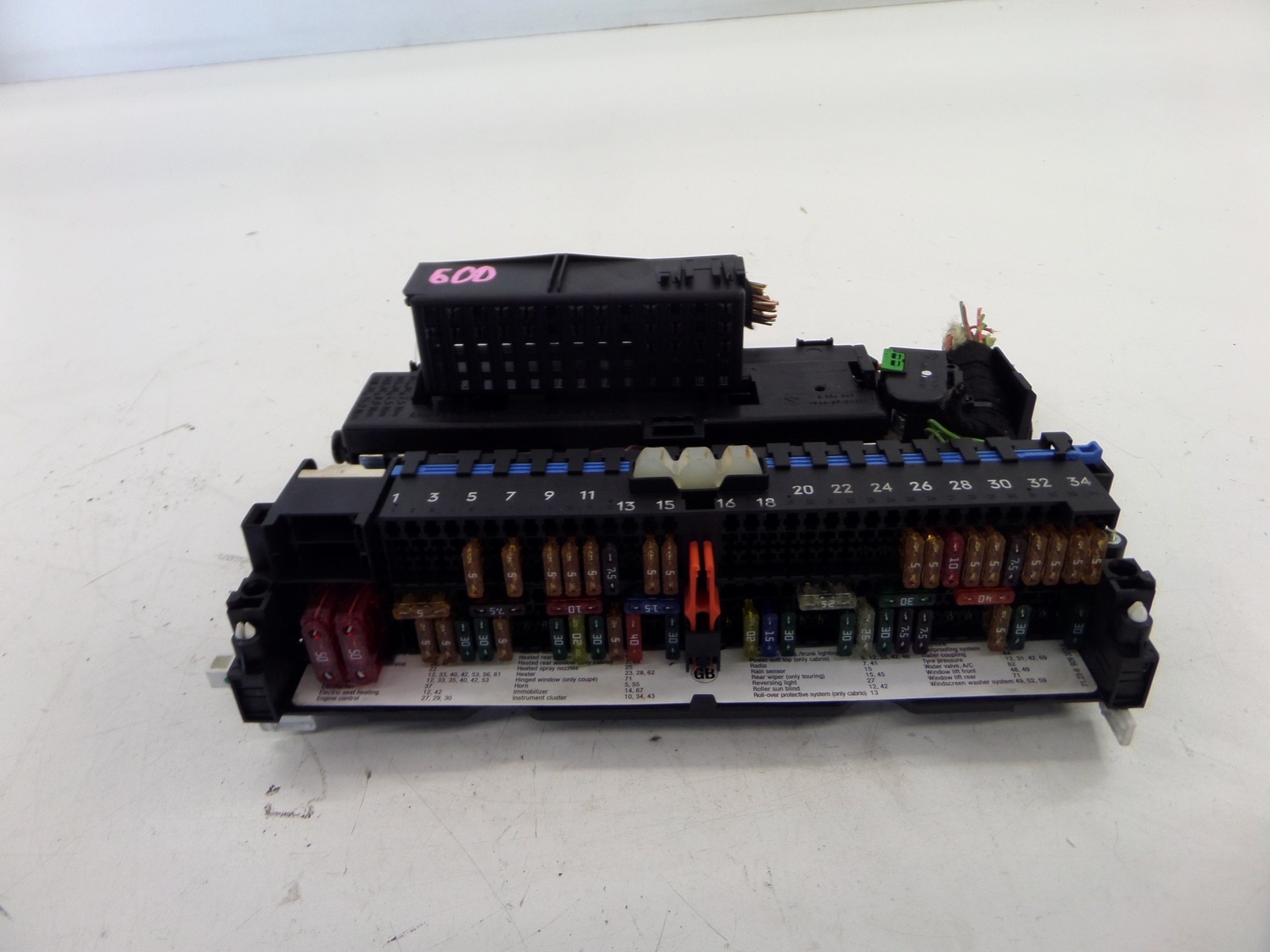 BMW 320i Fuse Box E46 02-05 OEM 8 364 540 325 328 330 | eBay