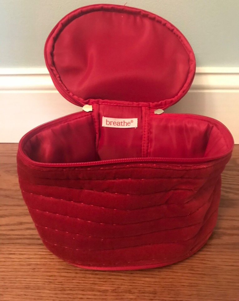 Bath and Body Works Red Velvet Velour Make Up Bag Breathe Valentines ...