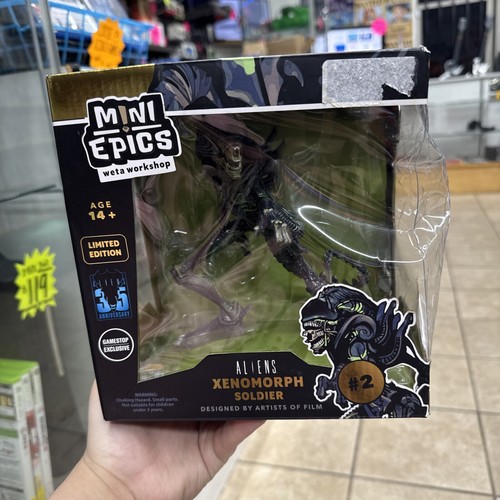 Xenomorph Soldier Mini Epics WETA Workshop Exclusive Limited Edition ...