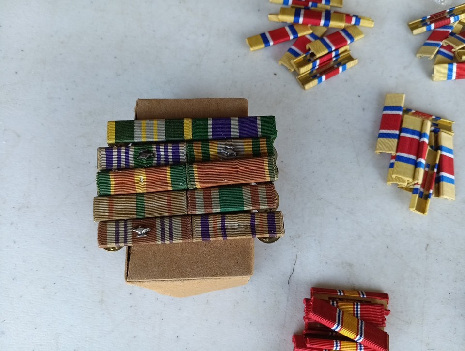 Lot of 248 New & Vtg US Military Ribbon Bars Army Navy Marines ARCAM ...
