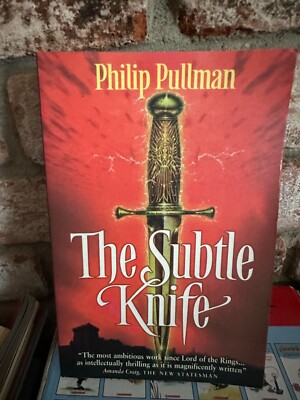 His Dark Materials Series: The Subtle Knife (Book 2) by Philip Pullman ...