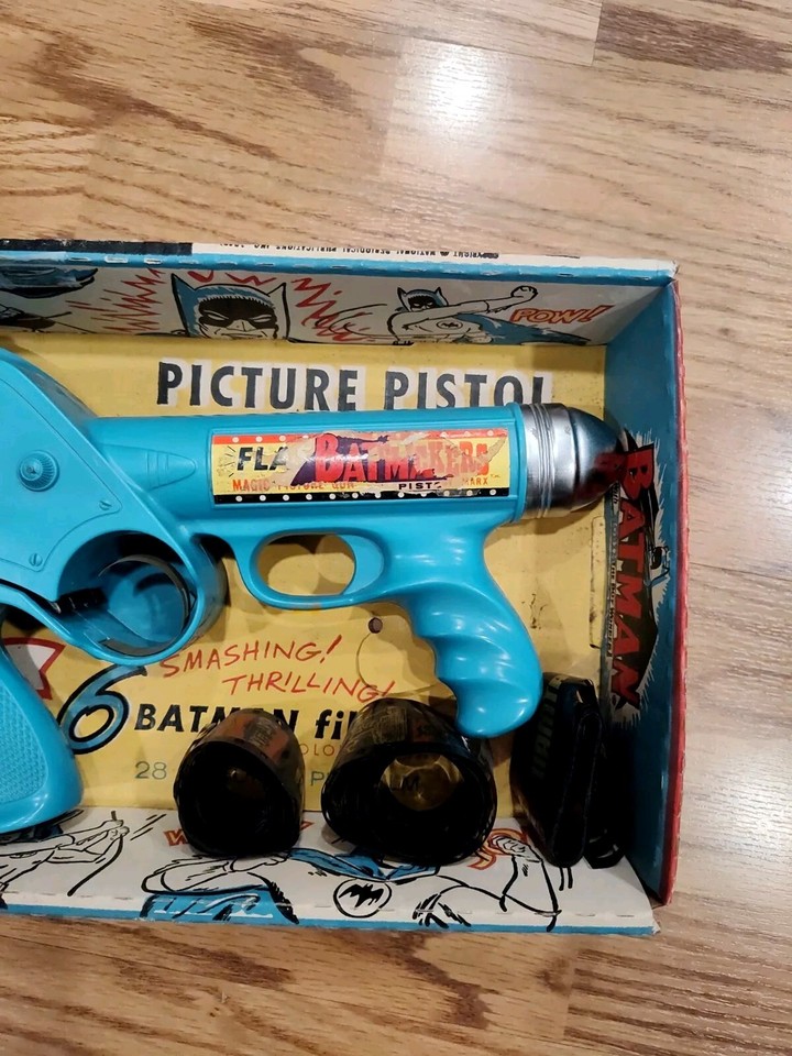 RARE 1966 BATMAN MARX TOY CO. PICTURE PISTOL COMPLETE IN ORIGINAL BOX ...