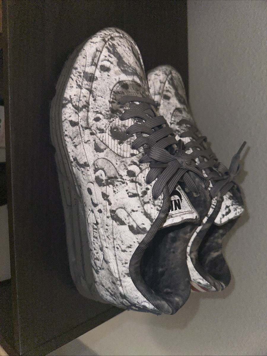 2014 Nike Air Max Lunar 90 SP Moon Landing Size 8.5 - 700098 2014 Nike Air Max Lunar 90 SP Moon Landing Size 8.5 - 700098