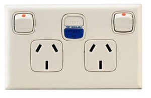 HPM XL-SERIES DOUBLE POWERPOINT 1-Pole 10A 250V 3-Pin Flat, RCD ...