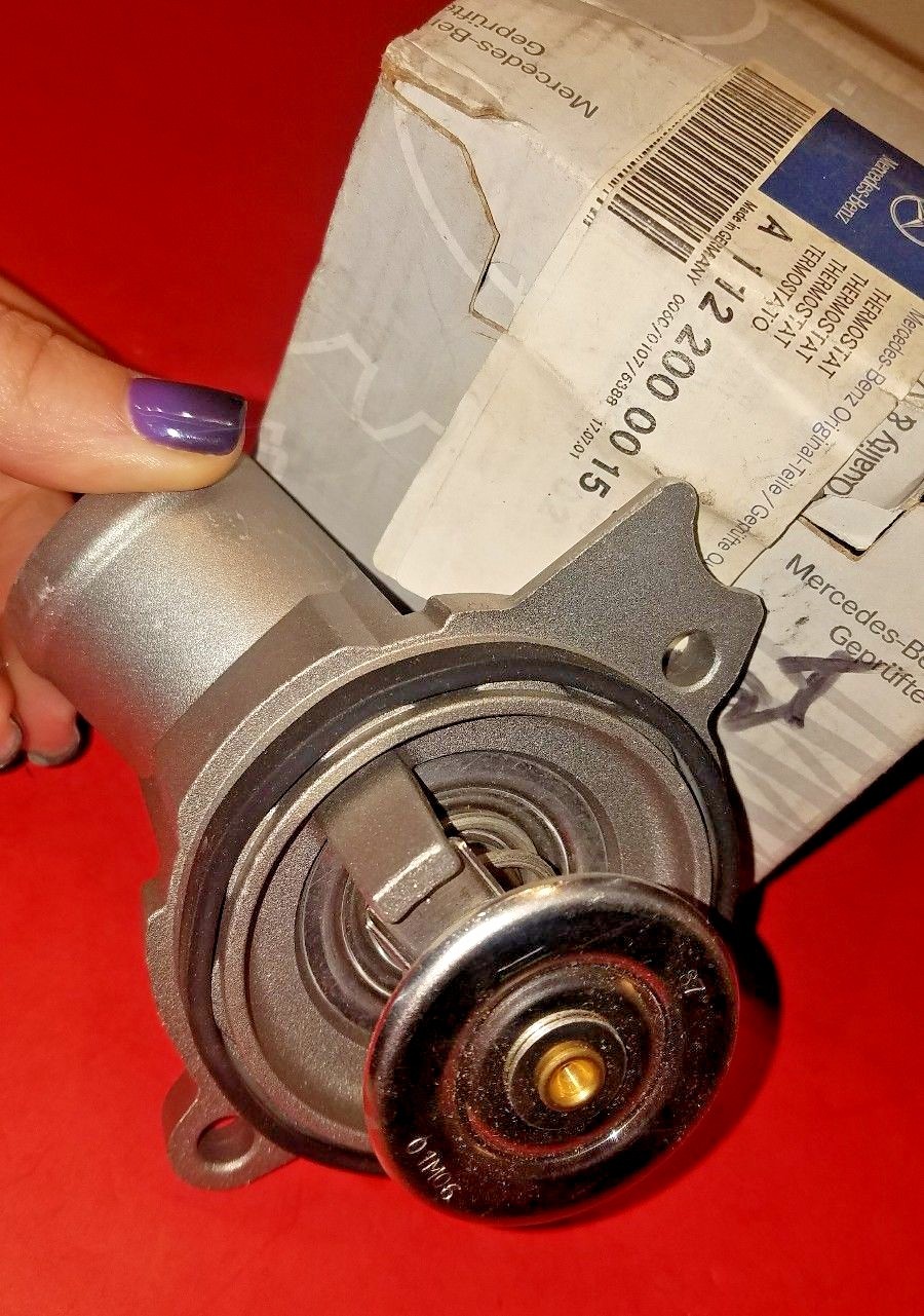 Mercedes / Chrysler Engine Coolant Thermostat Assembly GENUINE ...