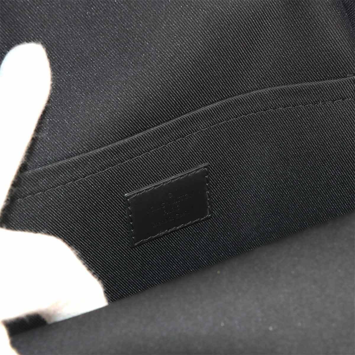 LOUIS VUITTON Pilot Takeoff Sling BumBag Leather Black LOUIS VUITTON Pilot Takeoff Sling BumBag Leather Black