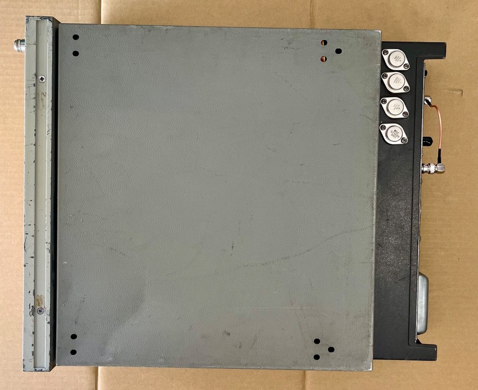 HP 8657A 100kHz-1.04 GHz Signal Generator with Option 001 High Stab ...