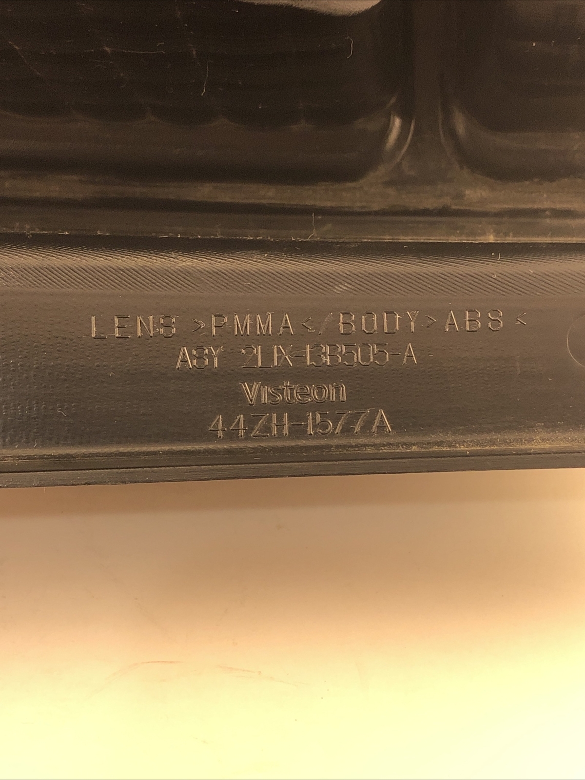 OEM 44ZH-1577A 2003 2004 2005 2006 FORD EXPEDITION LEFT REAR Tail Light ...