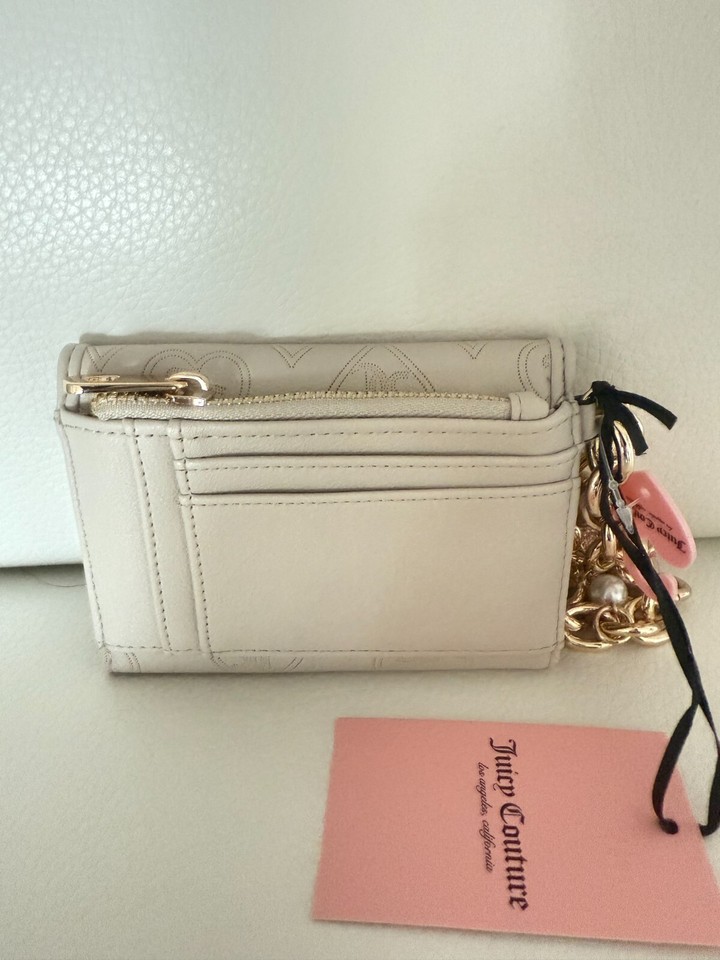 NWT JUICY COUTURE TOP NOTCH DOUBLE SIDED TRIFOLD WALLET WRISTLET BEIGE ...