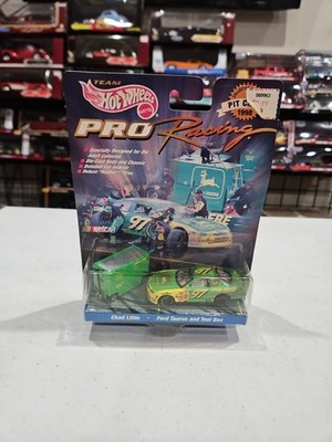 Hot Wheels Pro Racing 1998 #97 Chad Little Pit Crew Ford Taurus & Tool ...