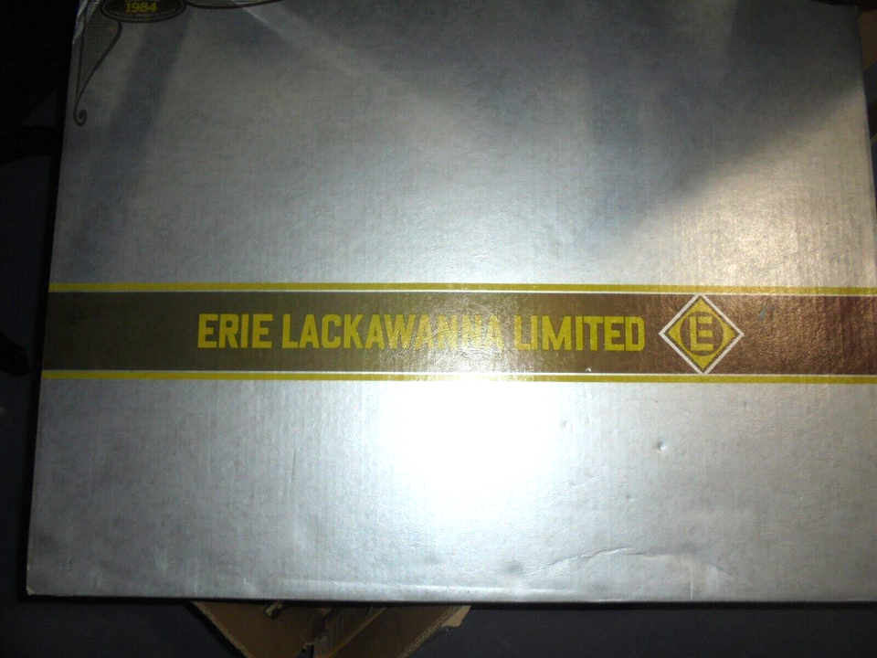 LIONEL TRAIN SET ERIE LACKAWANNA LIMITED WITH SET BOX VERY NICE 1984 O ...