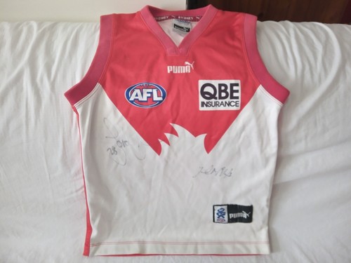 SYDNEY SWANS VINTAGE AFL PUMA GUERNSEY JUMPER JERSEY SIGNED SIZE 10 ...