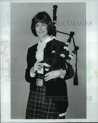 1984 Press Photo Nancy Crutcher, professional woman piper, to play ...