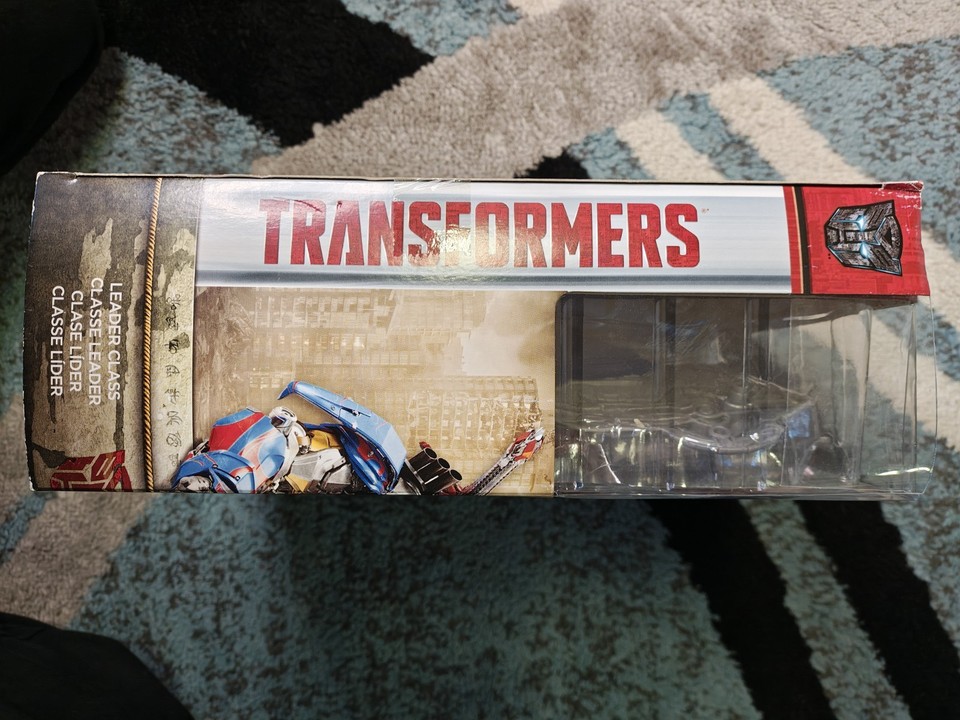 Transformers The Last Knight Premier Edition Leader Class Optimus Prime ...