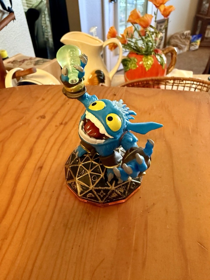 Skylanders Giants Light Core Skylander 84520888 Pop Fizz Toys to Life ...