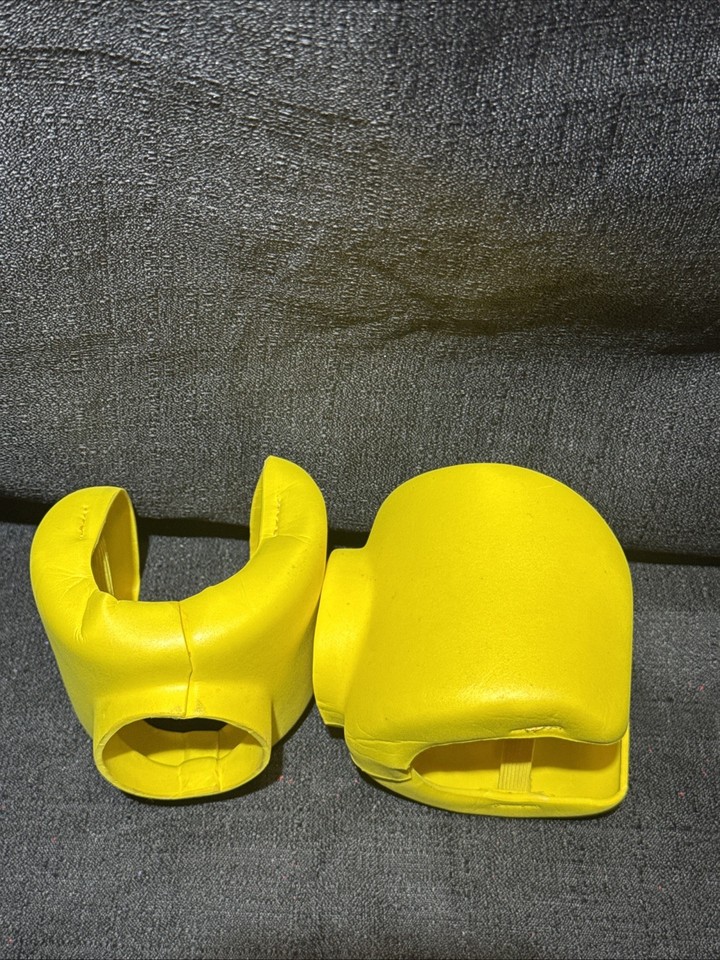 Child's LEGO® Iconic Yellow Foam Hands Gloves Costume Accessory | eBay