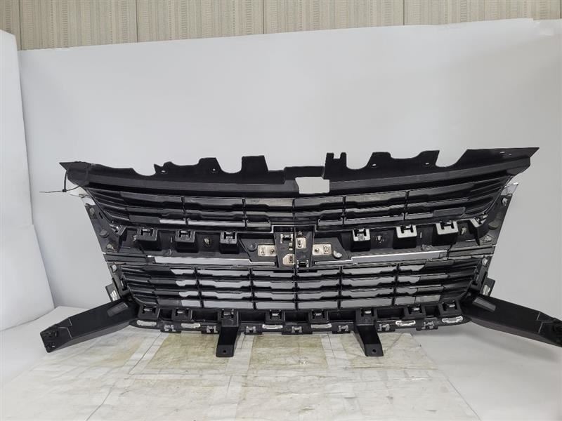 2015 - 2020 Chevrolet Colorado Grille Chrome OEM 84408363 for sale ...