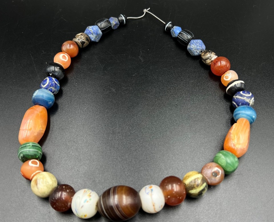 33 Himalayan Nepalese Indo Tibetan Cultures Glass Dzi Agate Lapis Mala ...