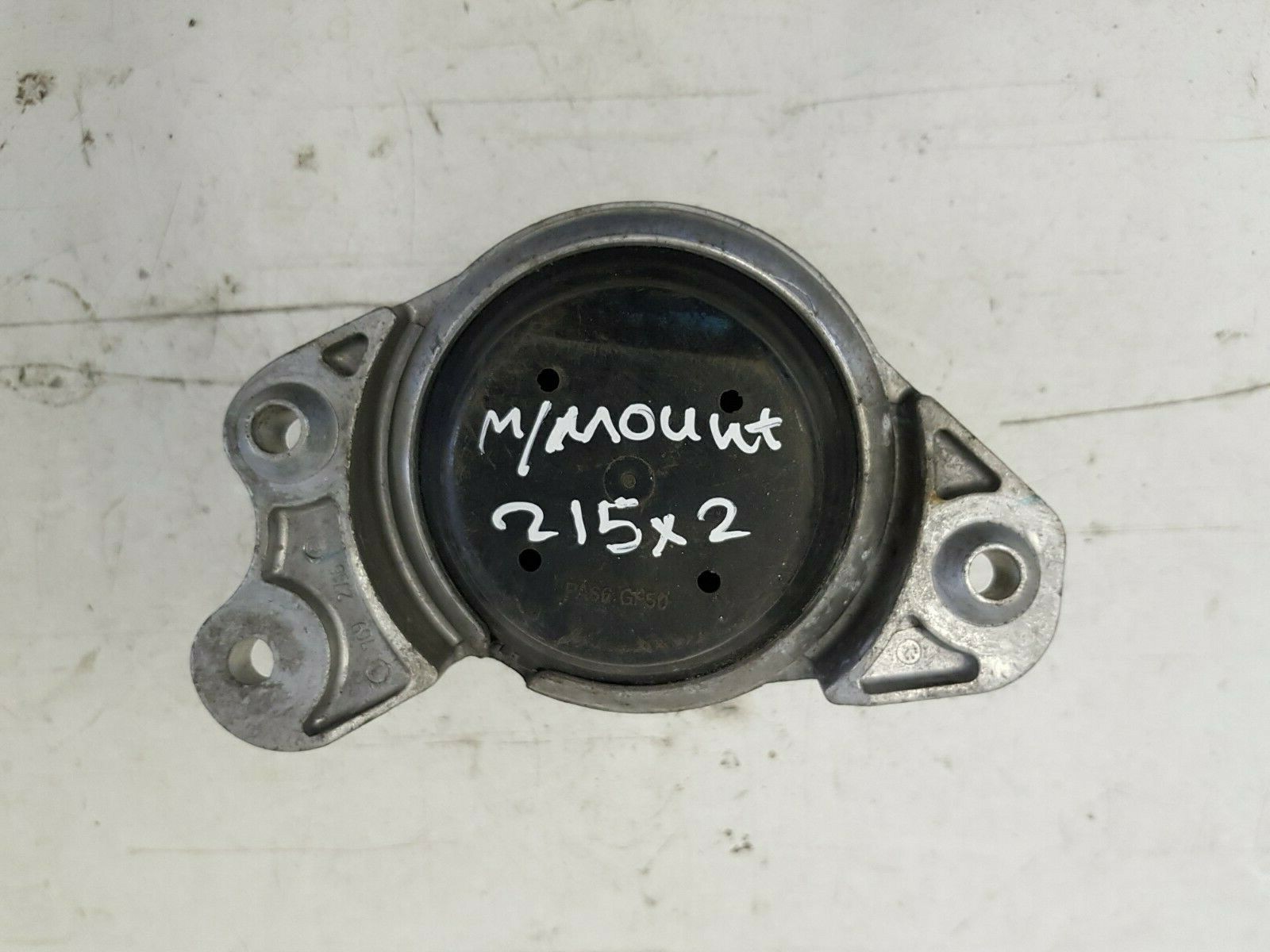 GENUINE MERCEDES GLC X253, C CLASS W205 RIGHT SIDE ENGINE MOUNT ...