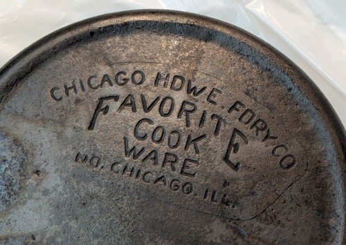 Favorite Cook Ware Chicago Hardware Foundry - Antique Cast Iron Skillet ...