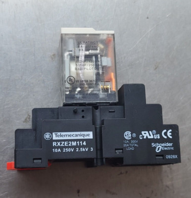 TELEMECANIQUE RXZE2M114 BASE W/ RXM4AB2BD 24VDC RELAY (R2S1B2) | eBay
