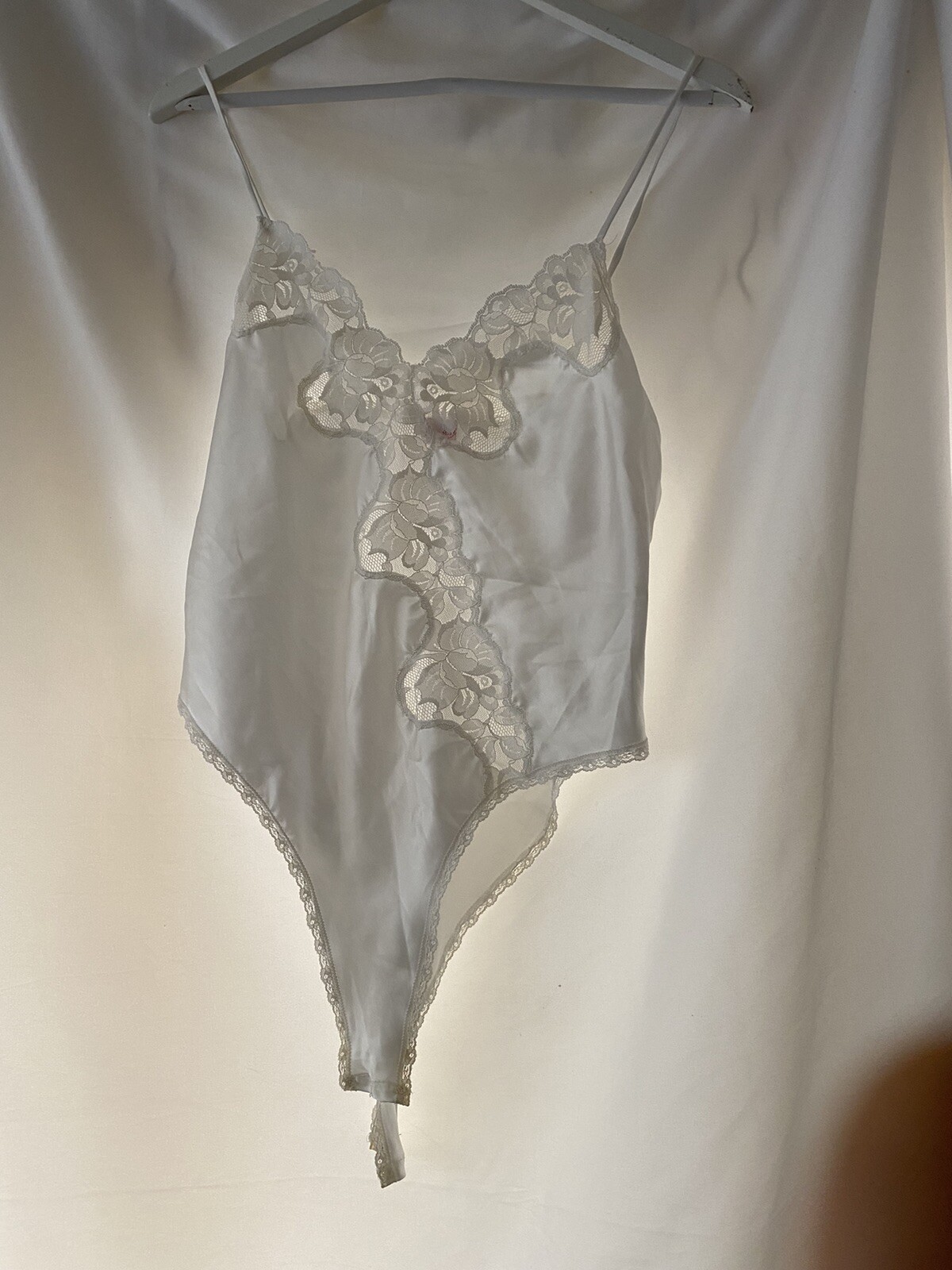 Kayser White Lace Lingerie- Vintage Kayser Lingerie B… - Gem