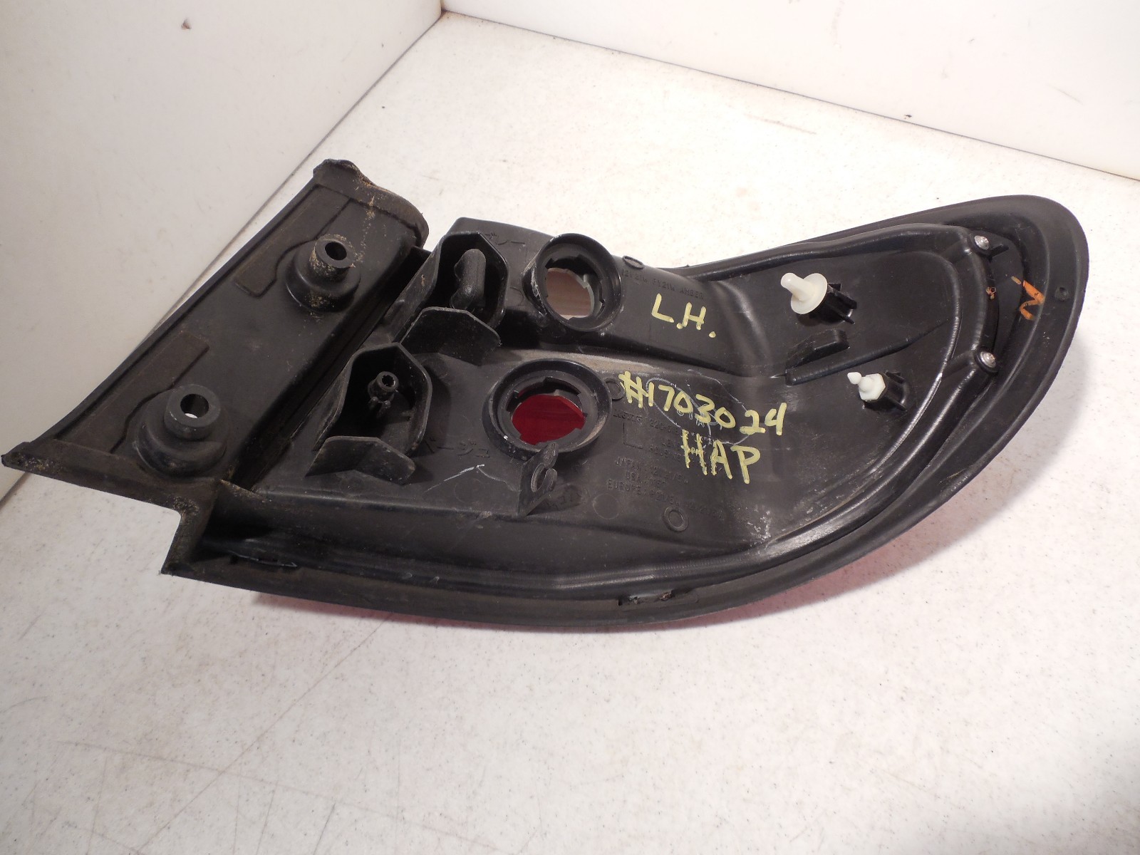 1999 MAZDA MILLENIA LH / DRIVERS SIDE TAIL LIGHT / LAMP 1703024 | eBay