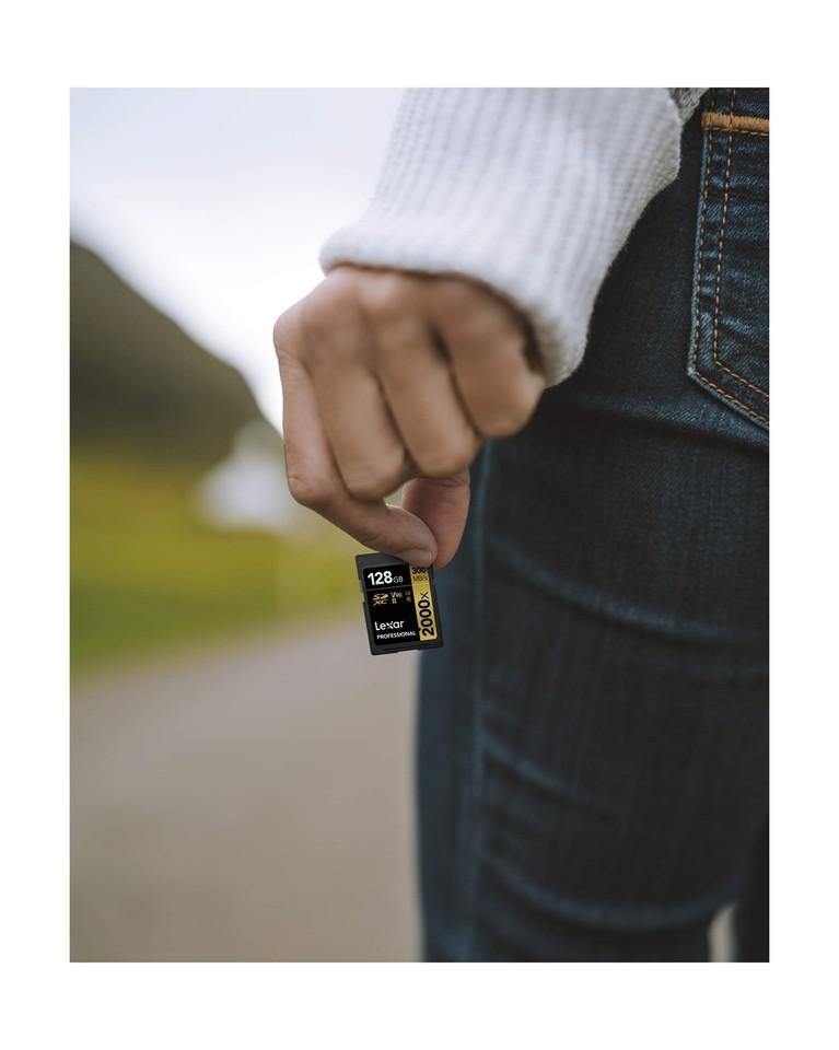 Lexar Professional 2000x 128GB SDXC UHS-II Card, Up To 300MB/s Read ...