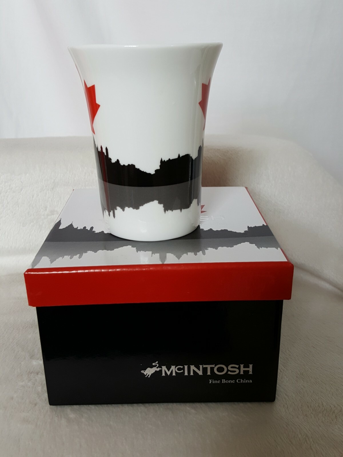 McIntosh Fine Bone China Trading Mug Canada New in Box White, Red, Gray ...