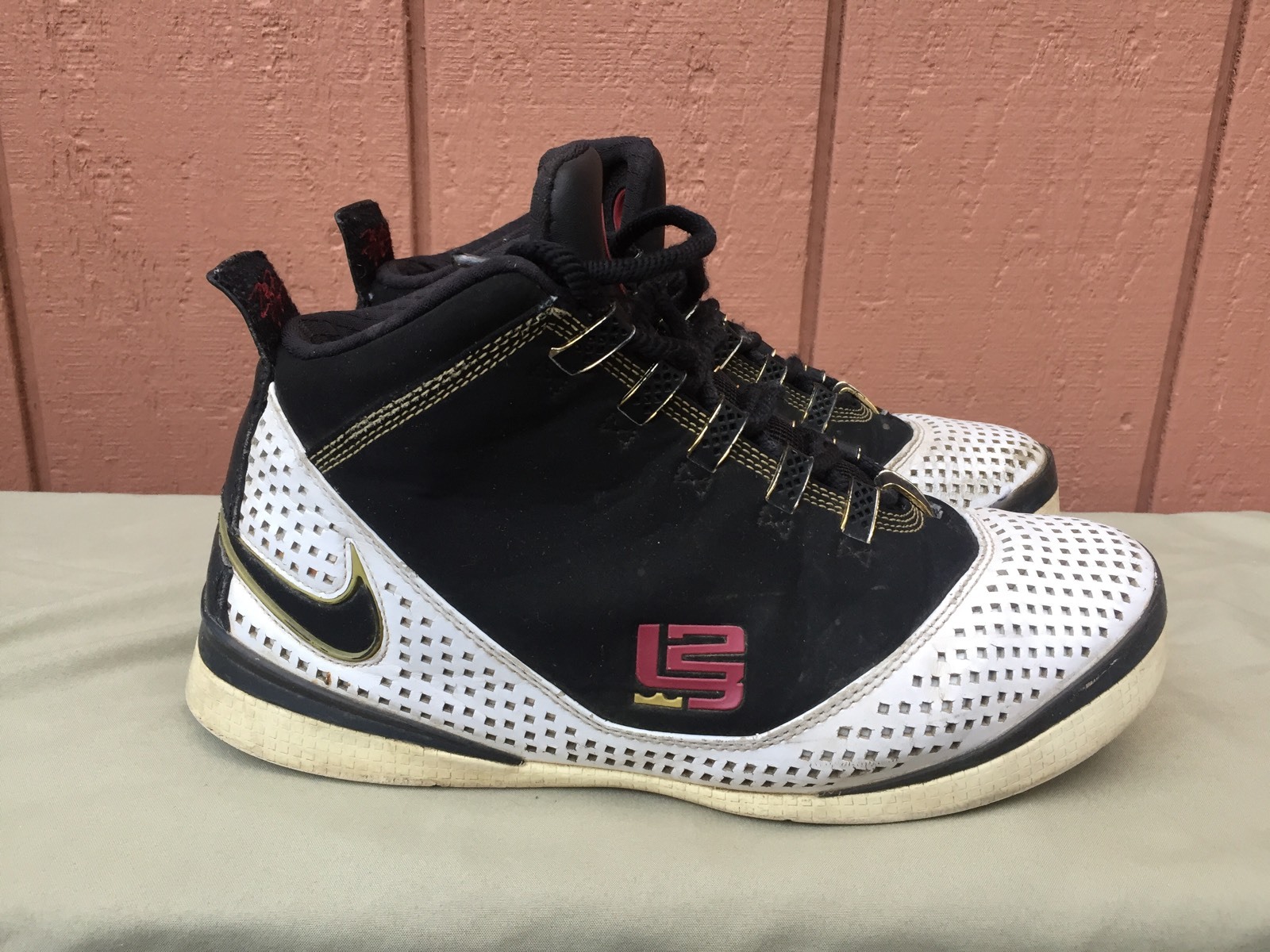 RARE Nike Zoom Lebron James Soldier II Size US 9.5 D… - Gem