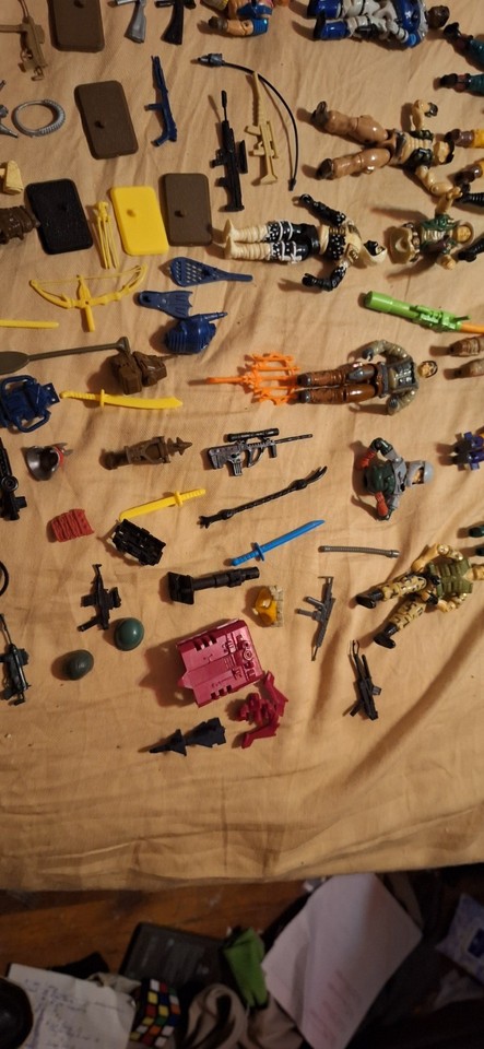 GI Joe Lot Figures Vehicles, Vehicle weapons, Figure weapons over 40 ...