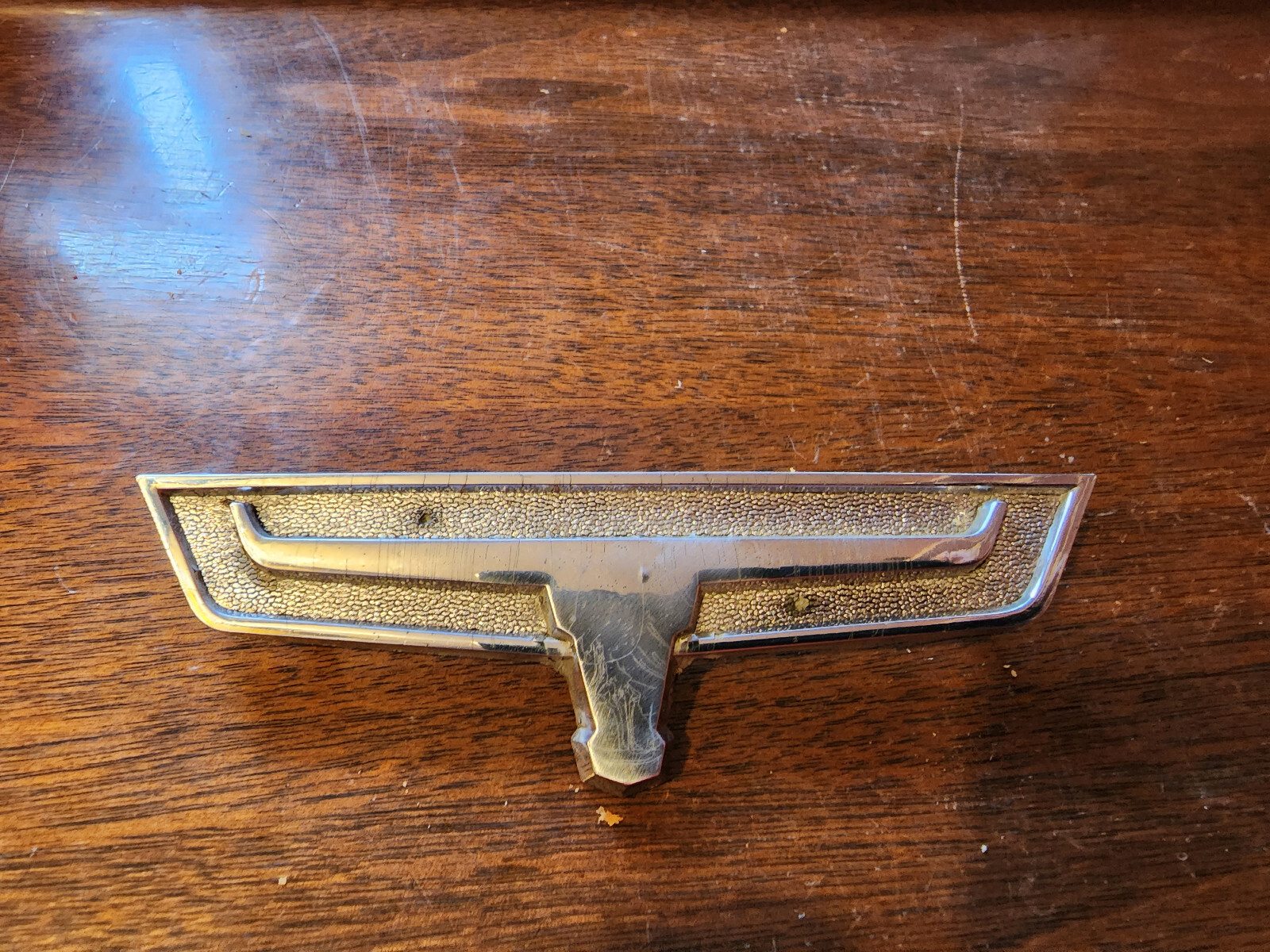 1966-67 Ranchero Tailgate Emblem C6DB-6642514-A Bull Horns | eBay
