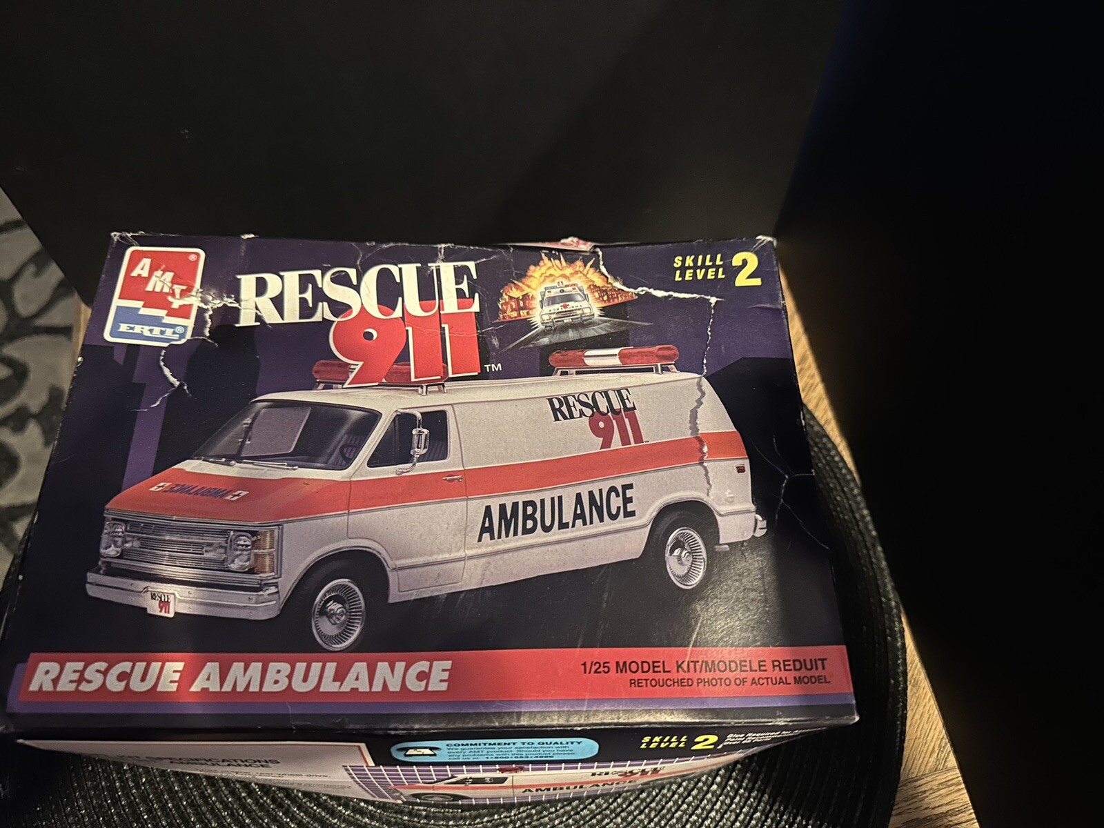Vintage 1993 RESCUE 911 AMBULANCE Dodge 1/25 scale AMT ERTL #6416 Model ...