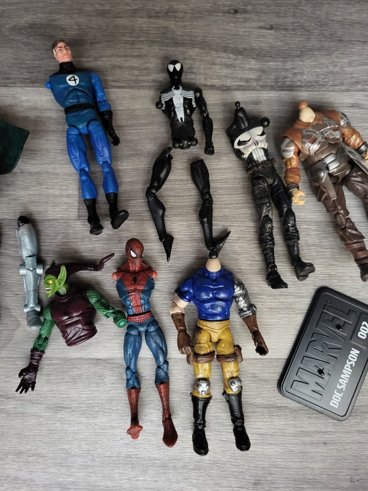 Marvel Universe 3.75 Showdown Spiderman Dr Doom Fantastic Four Figure ...