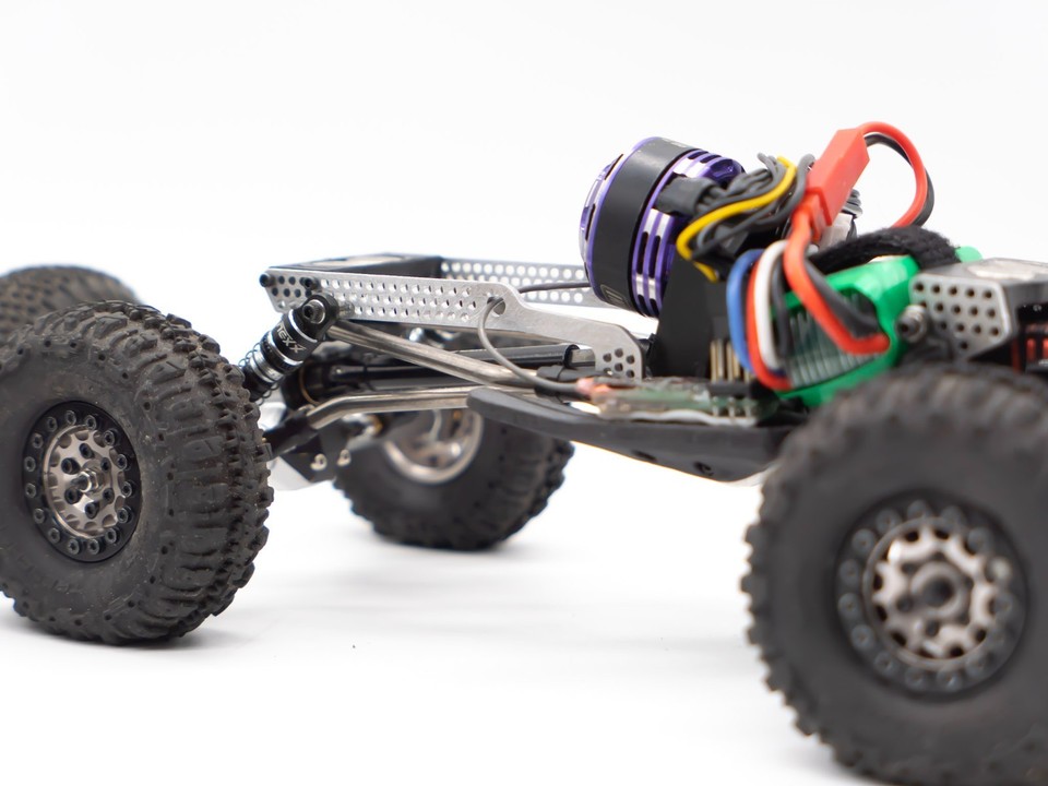 SCX24 comp chassis. 15 degree skid, adjustable link geometry, sliders ...