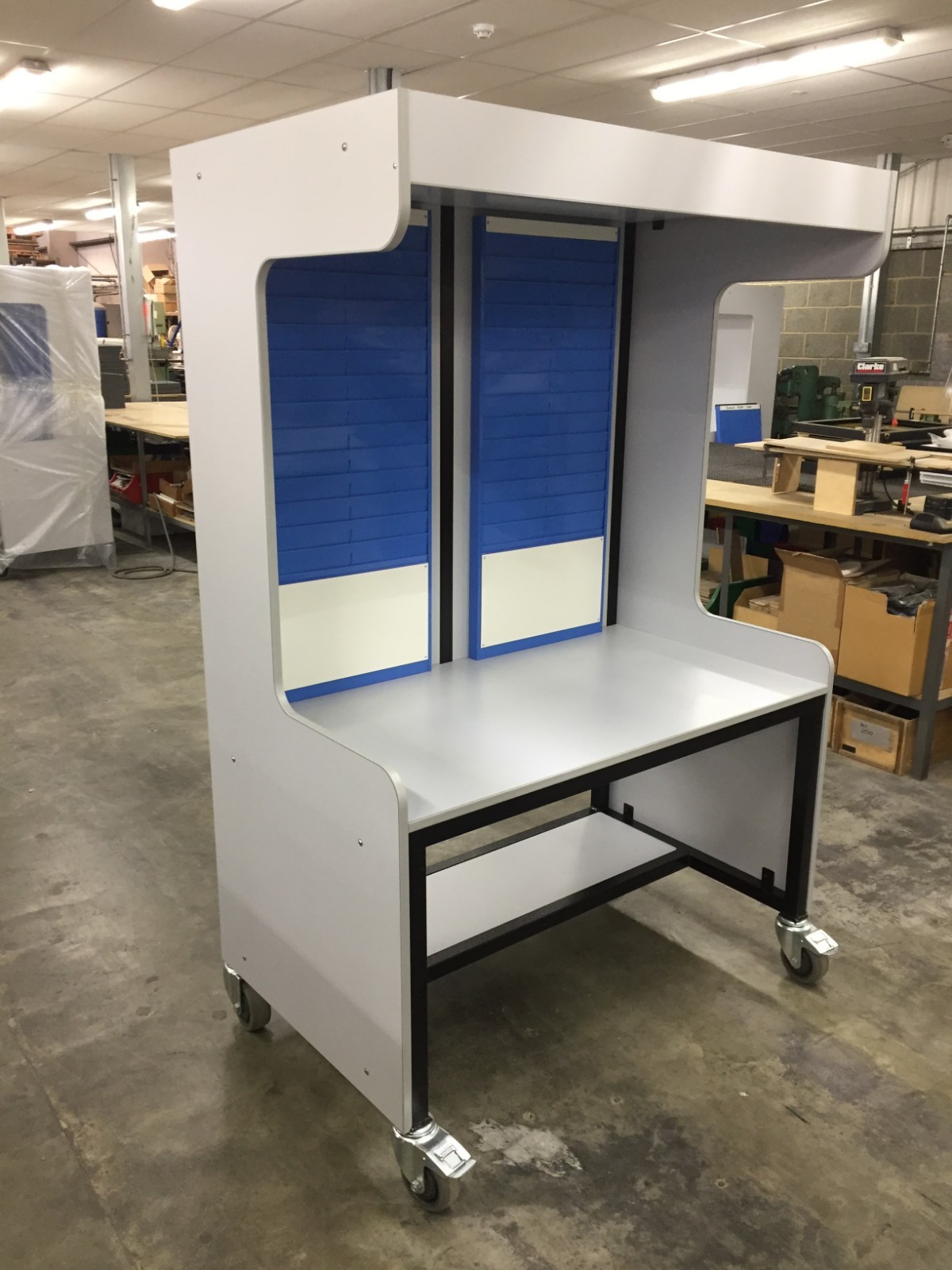 A4 Portrait Wall Mounted All Metal Job Card Rack - 28 Pockets - Blue ...