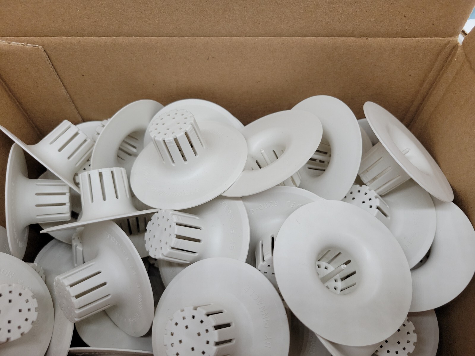 Kerr Pinnacle Dispos-A-Trap 6200C Disposable Evacuation Trap 144/Box ...