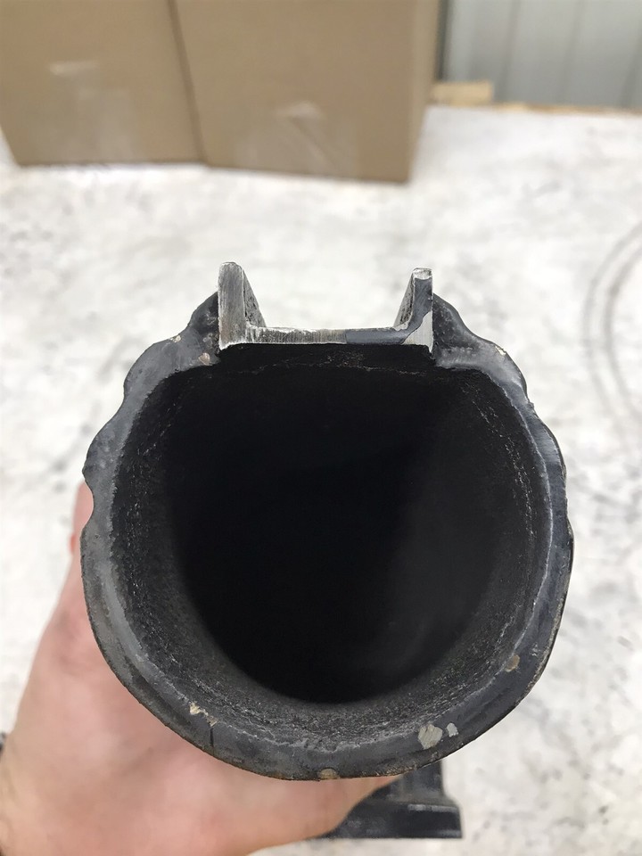 MerCruiser 8.2 L 502 V8 MAG MPI GM Marine Engine exhaust manifold ...