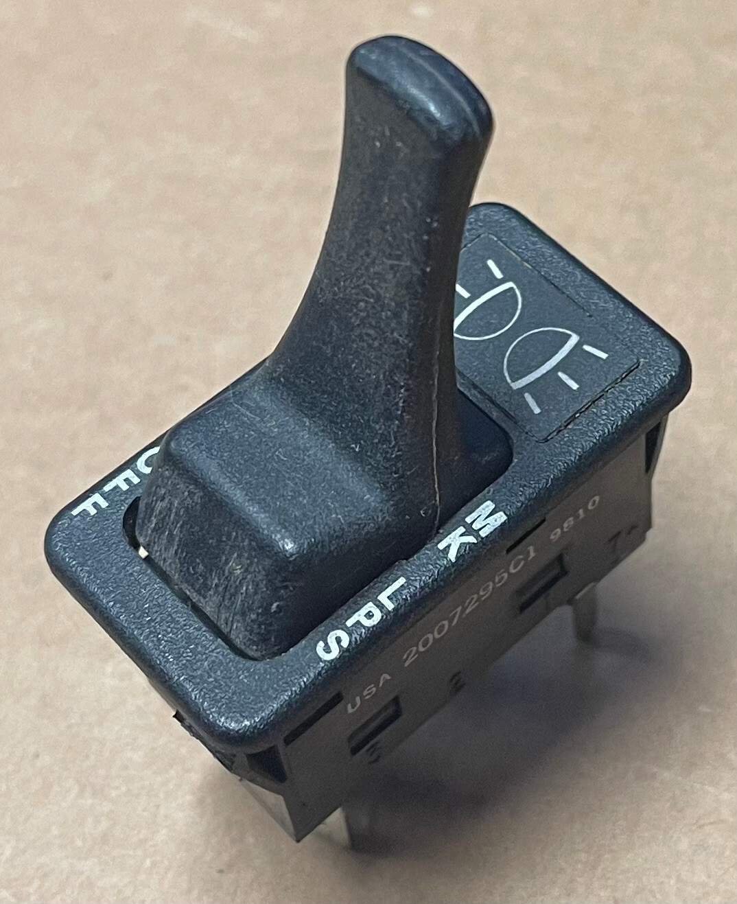 INTERNATIONAL 9400 Marker/Park Lights Rocker Switch 2007295C1 | eBay