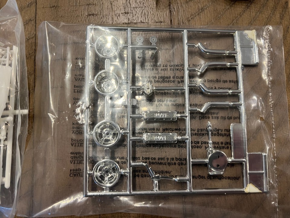 1/25 DTR Frankie Schneider Gremlin Modified Model Kit - Open Box ...
