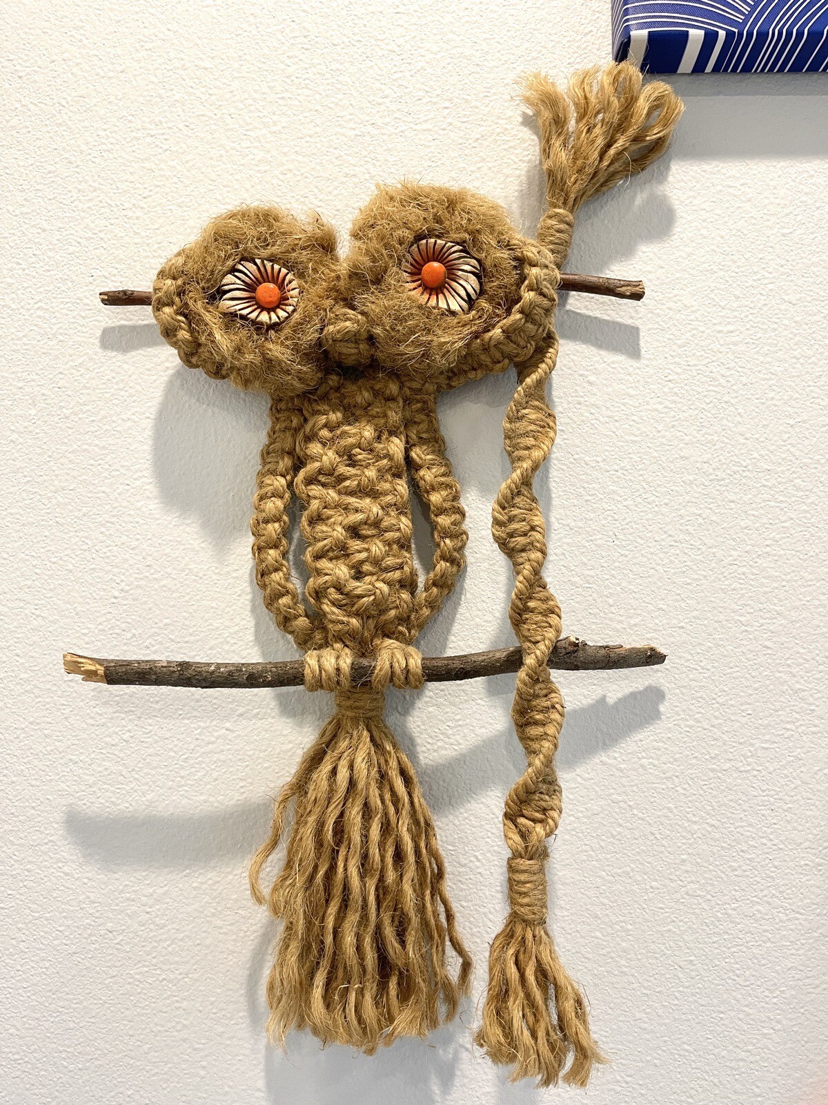 Vintage 70s Big Wood Carved Eyes Jute Macrame Owl Wall Hanging Boho MCM ...