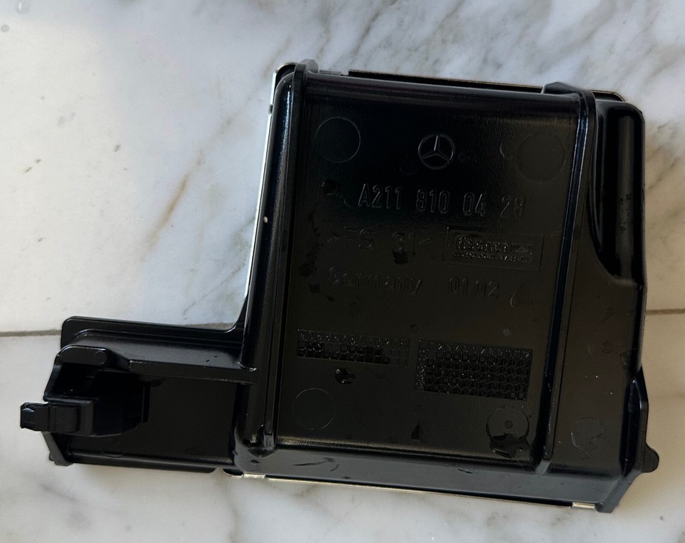 2006-2011 Mercedes-Benz CLS500 Front Center Console Ashtray Storage ...