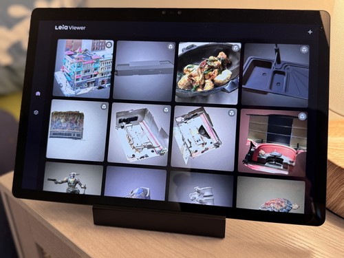 LUME Pad 2 Holographic 3D Tablet Bundle w Lume Cover and Display Stand ...