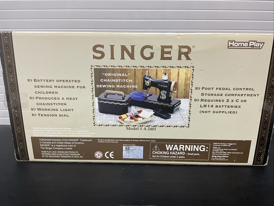 Singer Toy Child's Original Chainstitch Sewing Machine Battery Operated ...