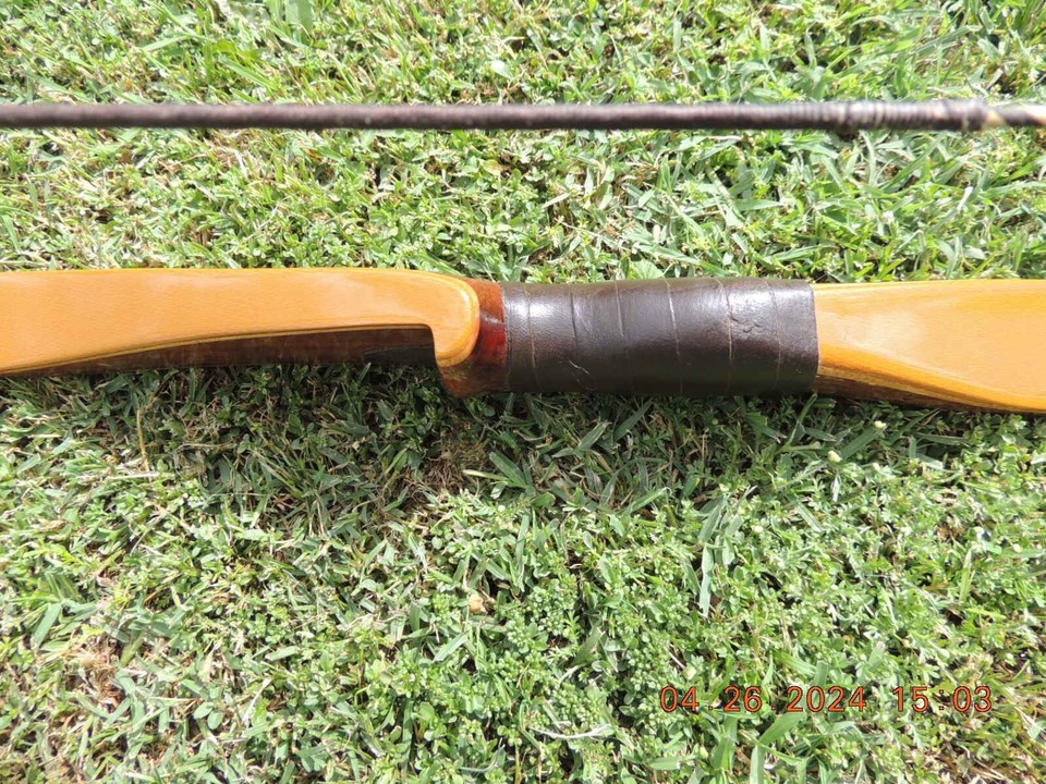 Vintage Recurve Bow 66# 60'' woven glass limbs new B55 string No ...