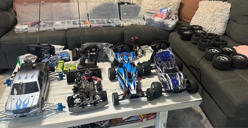 NO RESERVE! LOT REMOTE CONTROL CARS & PARTS RC TRAXXAS BANDIT RUSTLER ...