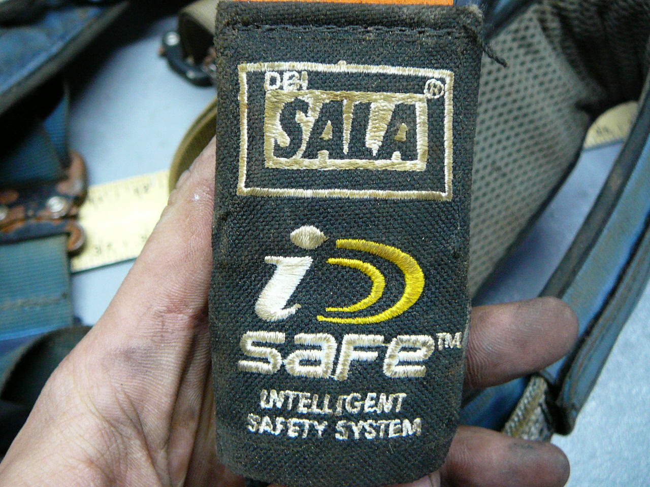 SALA iSAFE INTELLIGENT EXOFIT XP SAFETY HARNESS W/MSA LANYARD RESTRAINT ...