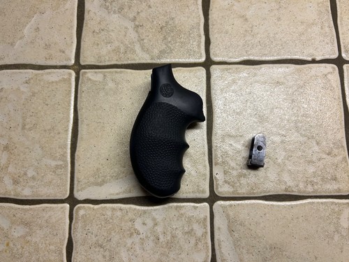 Hogue taurus model 85 black rubber grips | eBay